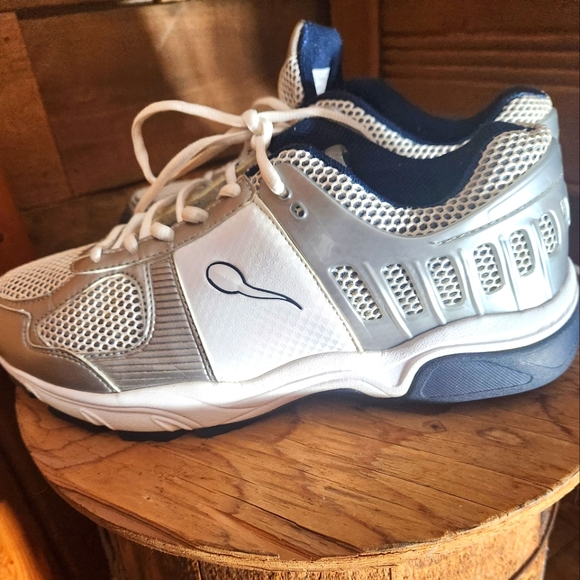 Gravity Defyer | Shoes | Gravity Defyer Vintage Y2k 9s Sperm Logo ...
